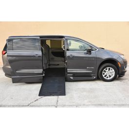 2020 Chrysler Pacifica Touring L Handicap Accessible Van