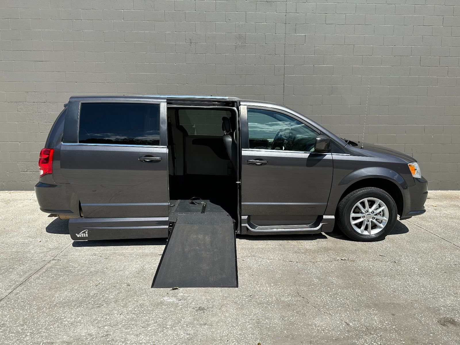 2018 Dodge Grand Caravan SXT Wheelchair Accessible Vehicle