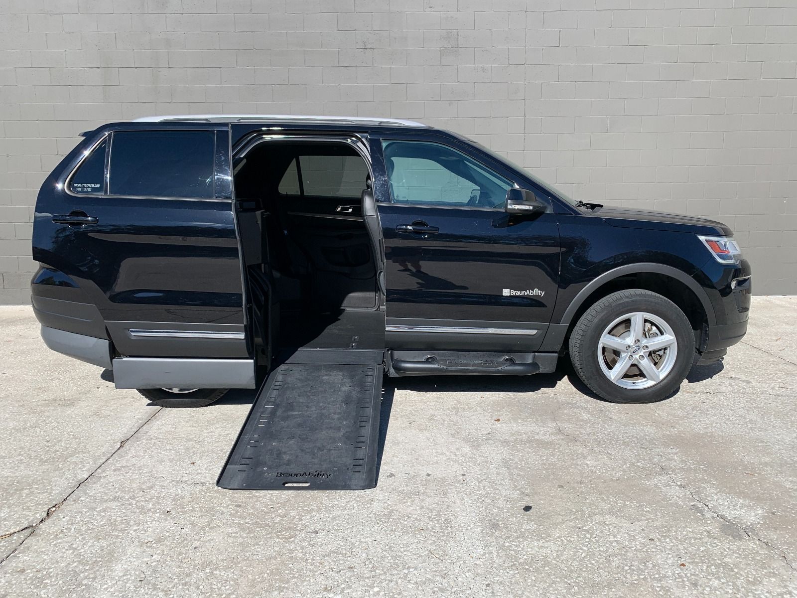 2018 Ford Explorer XLT Wheelchair Access SUV